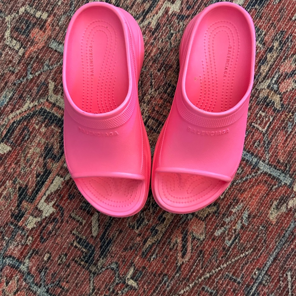 Balenciaga Pink Pool Slides - Gem